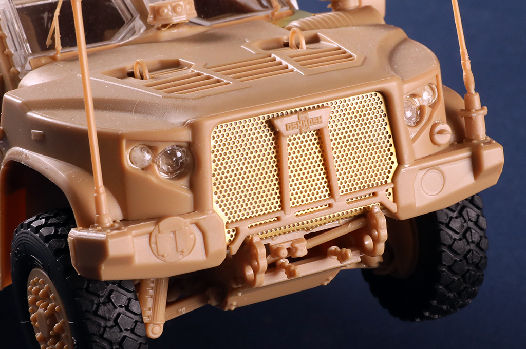 美国M1280轻型战术装甲车带M1101挂车-1/35系列-ilovekit.com